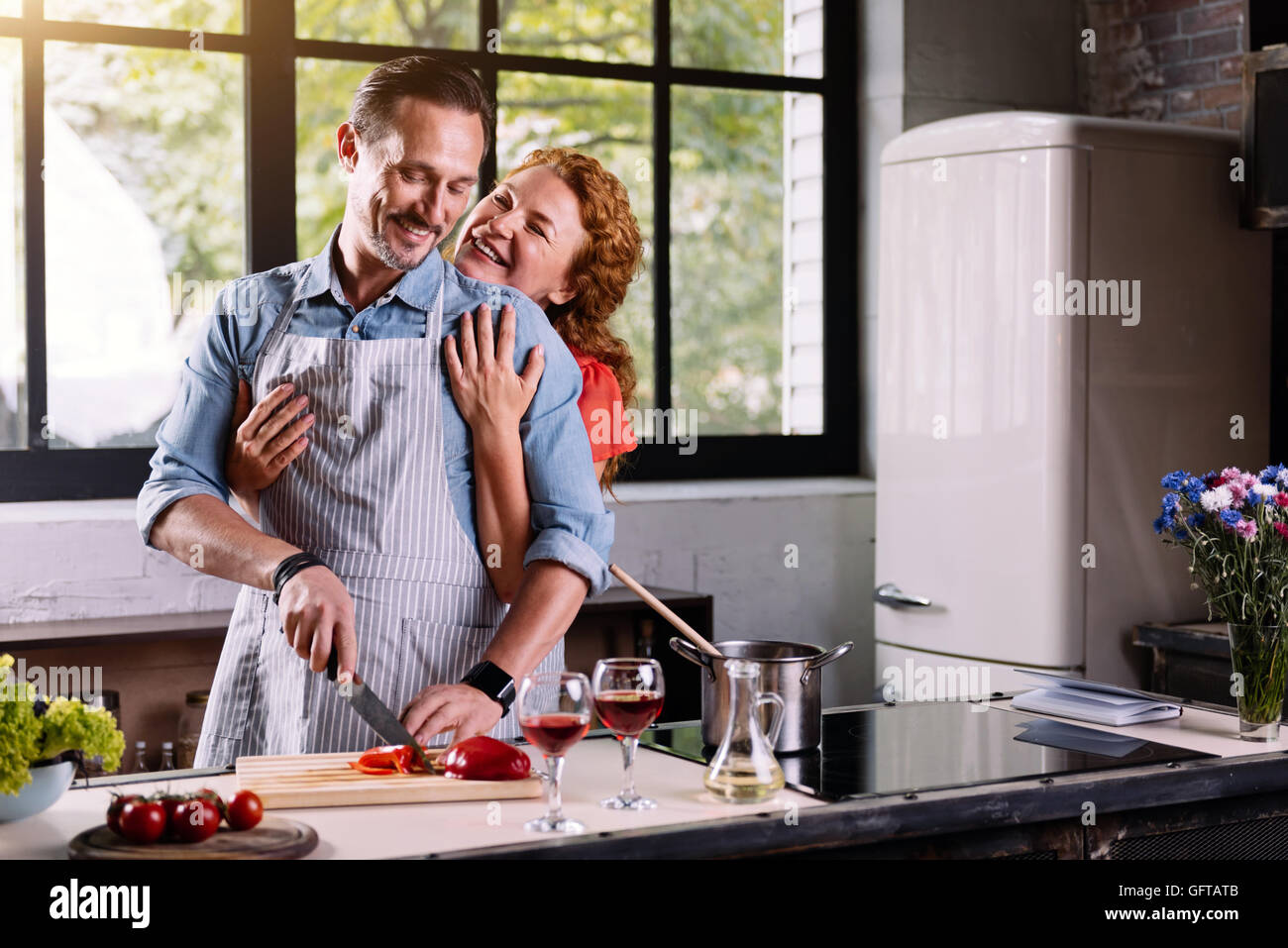 Back hug hi-res stock photography and images - Alamy