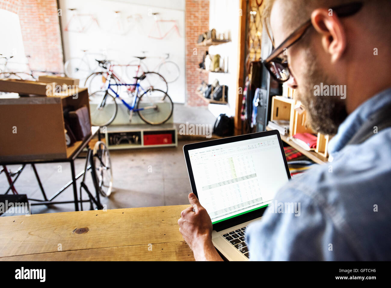 Laptop Repair High Resolution Stock Photography and Images - Alamy