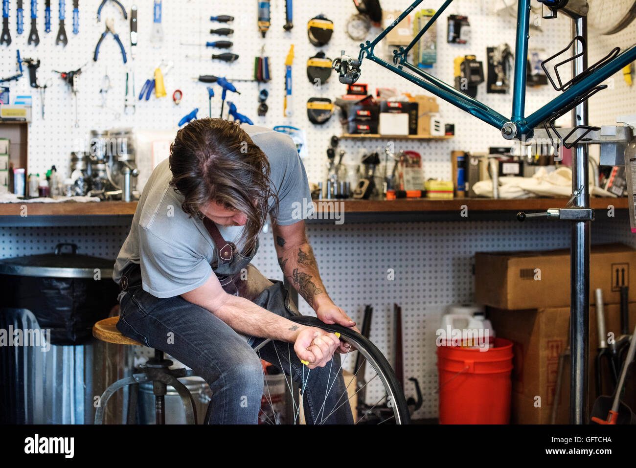 Bicycle shop usa hi-res stock photography and images - Alamy