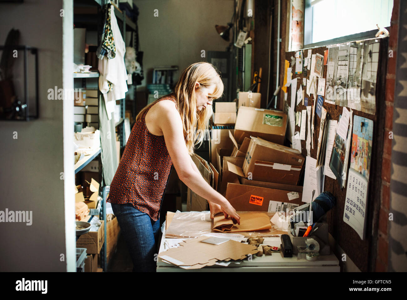 Store room hi-res stock photography and images - Alamy