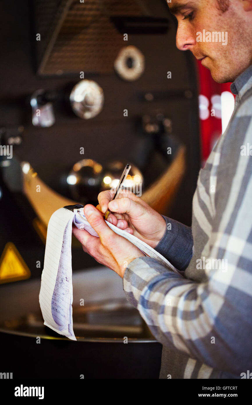 Taking orders hi-res stock photography and images - Alamy