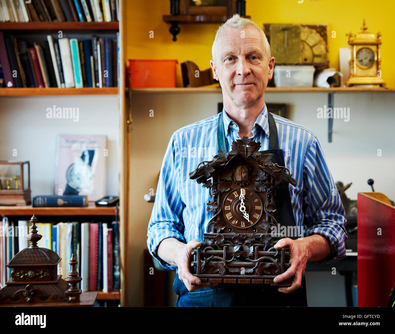 Clock maker hi-res stock photography and images - Alamy