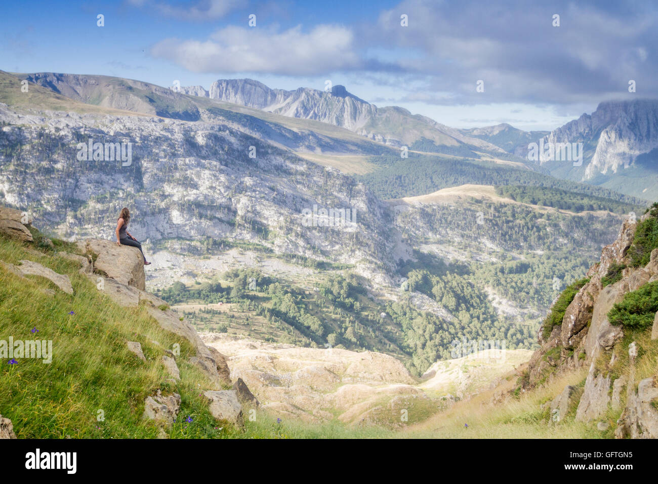 Path to Mesa de los tres reyes mountain Stock Photo - Alamy