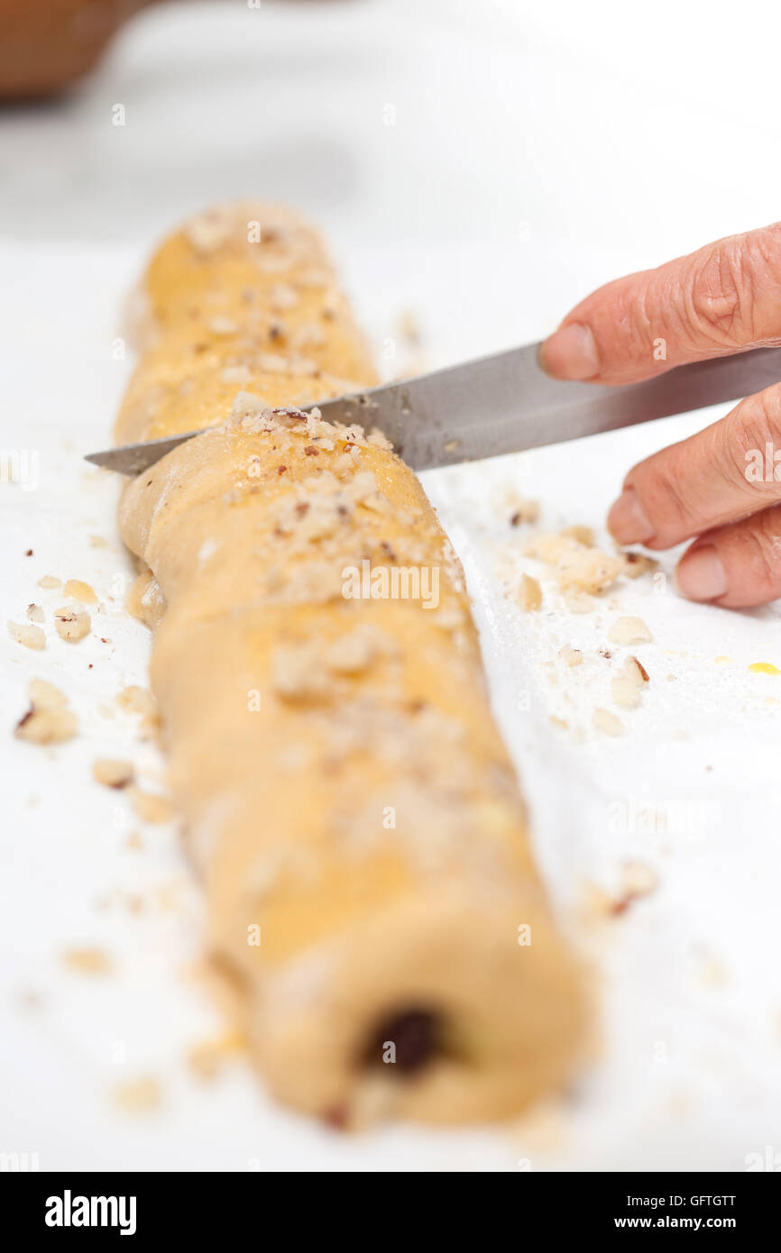 Strudel dough hi-res stock photography and images - Alamy