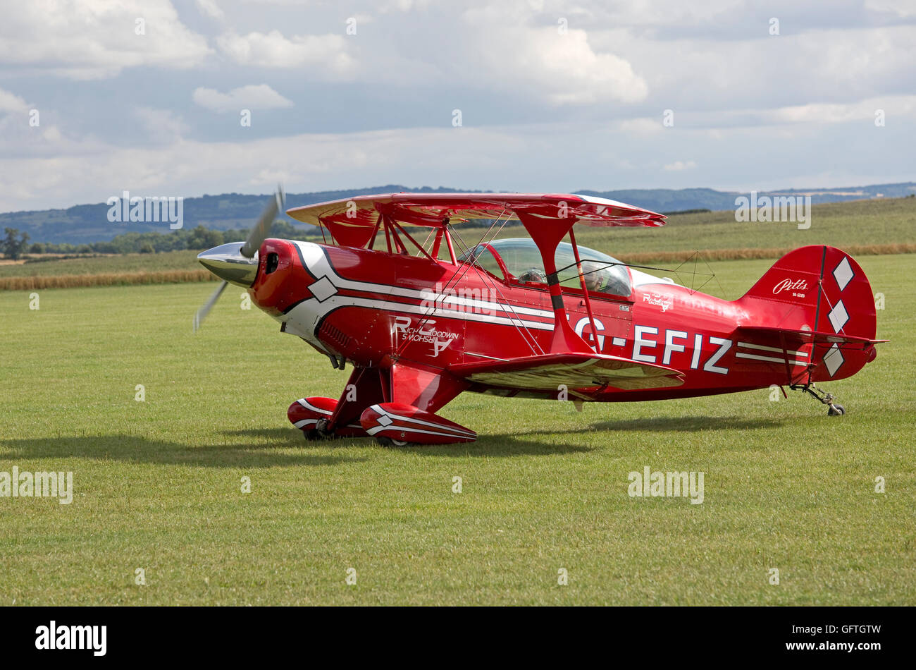 Red Pitts S2B aerobatic biplane Bidford Gliding & Flying Club UK Stock ...