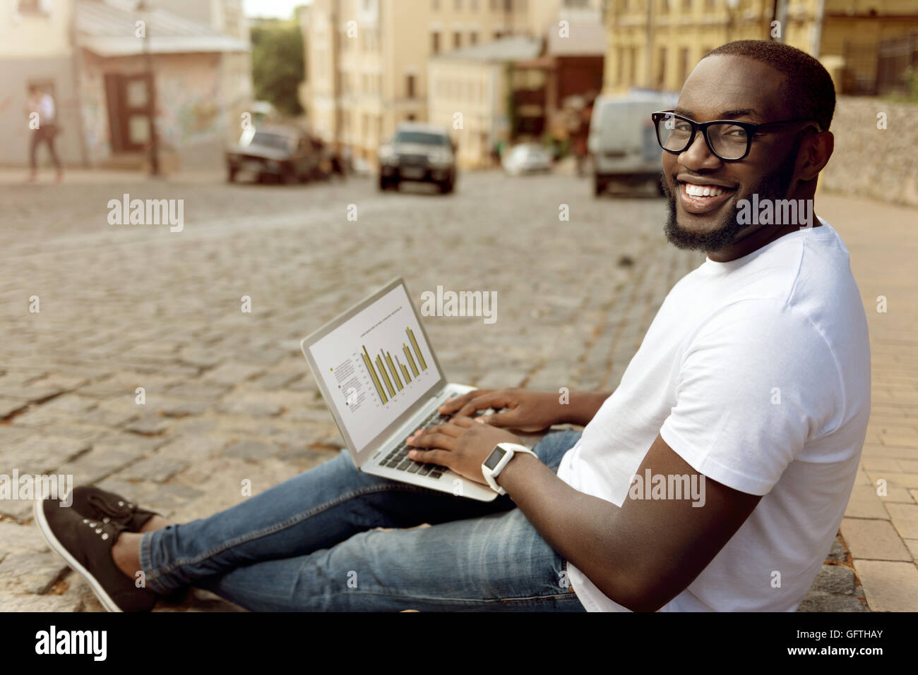 Delighted street hi-res stock photography and images - Alamy