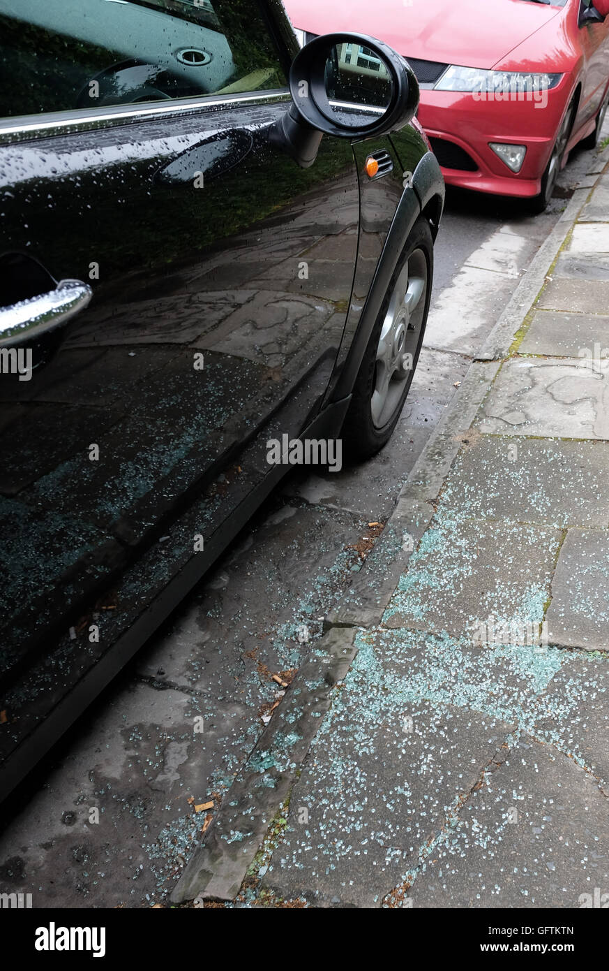 Broken glass window pavement hi-res stock photography and images - Alamy