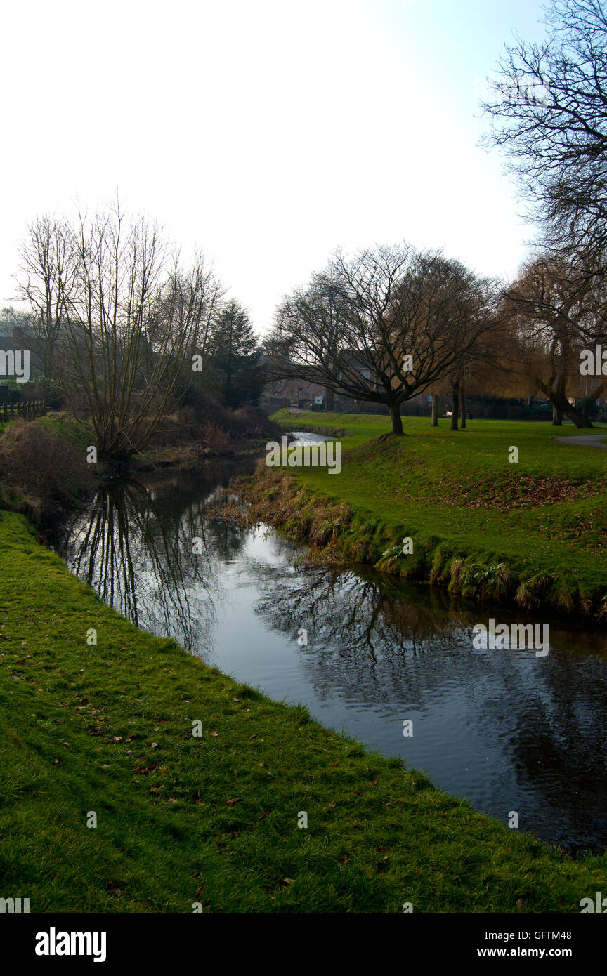 River Wey running through Gostry Meadow in Farnham, Surrey, England ...