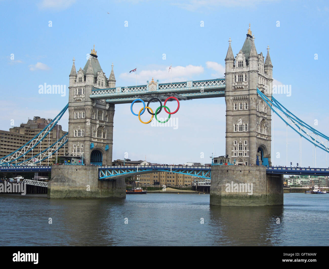Olympic games 2012 tower bridge hi-res stock photography and images - Alamy