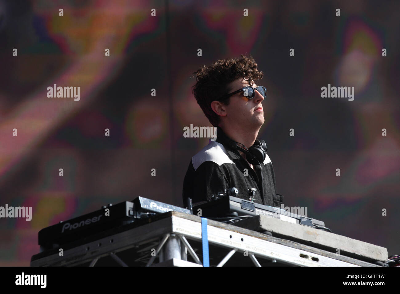 Jamie xx hi-res stock photography and images - Alamy