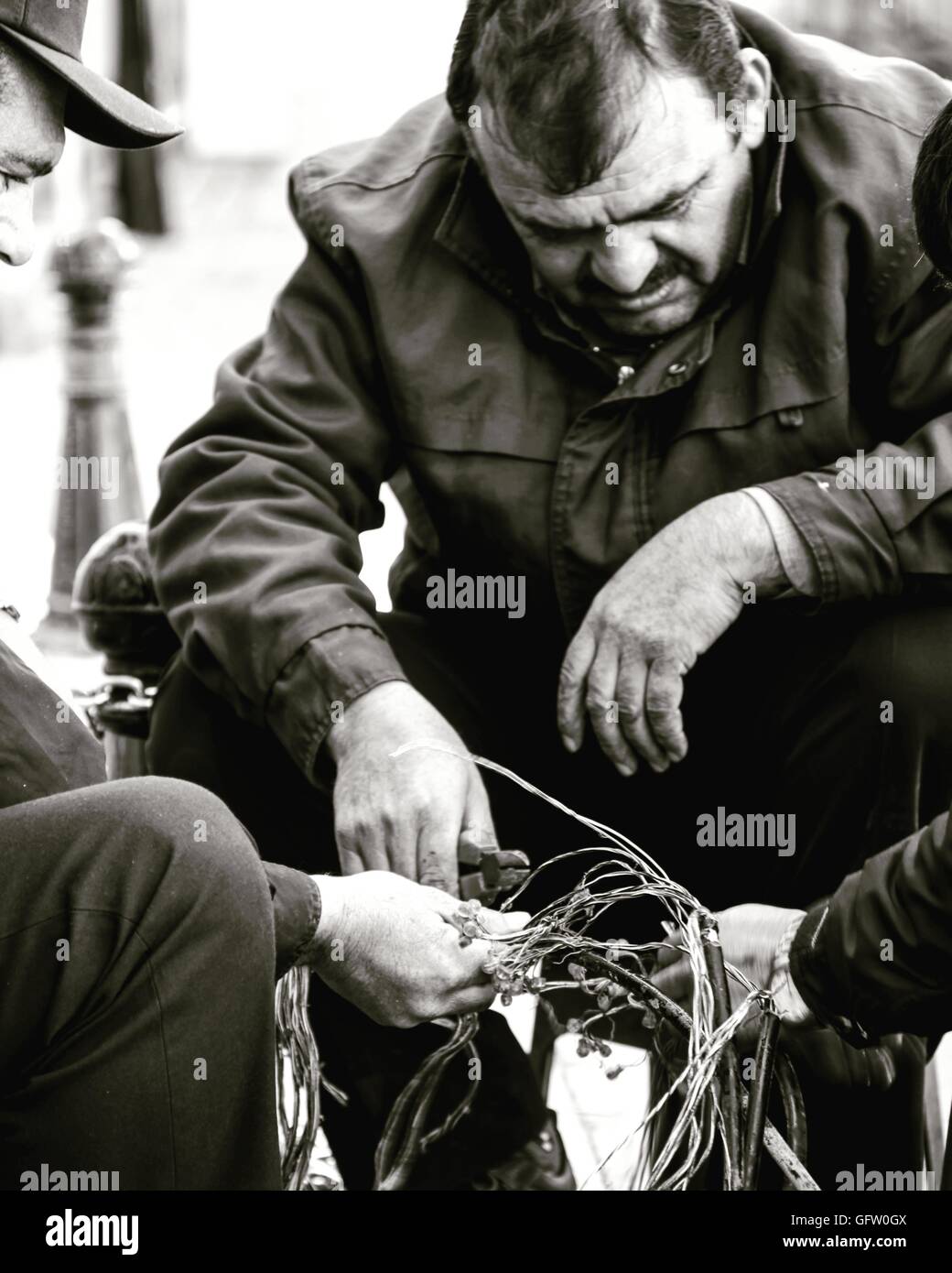Group in men working hi-res stock photography and images - Alamy