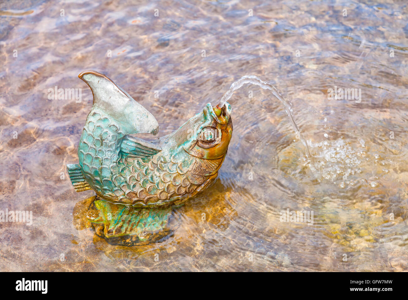 Fish fountain in town hi-res stock photography and images - Alamy