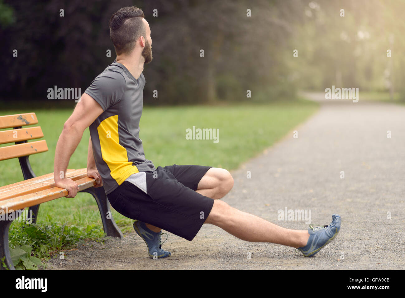 Exercises hi-res stock photography and images - Alamy