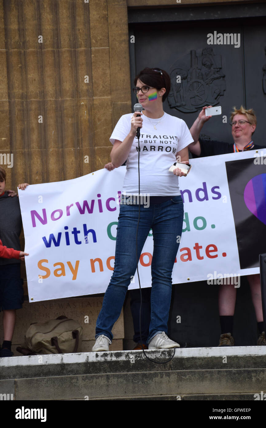 Chloe smith hi-res stock photography and images - Alamy