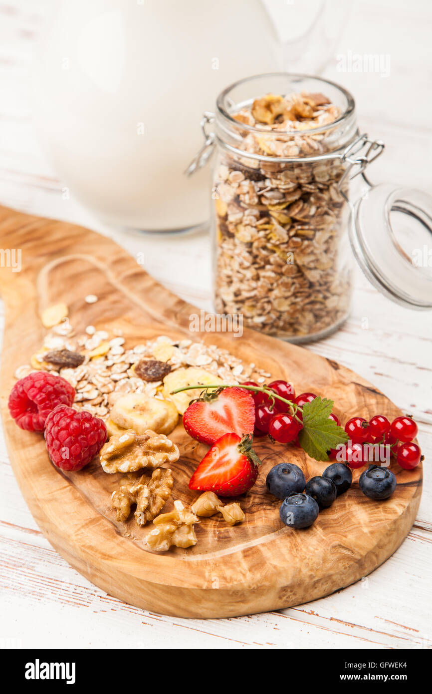 Muesli with berries Stock Photo - Alamy