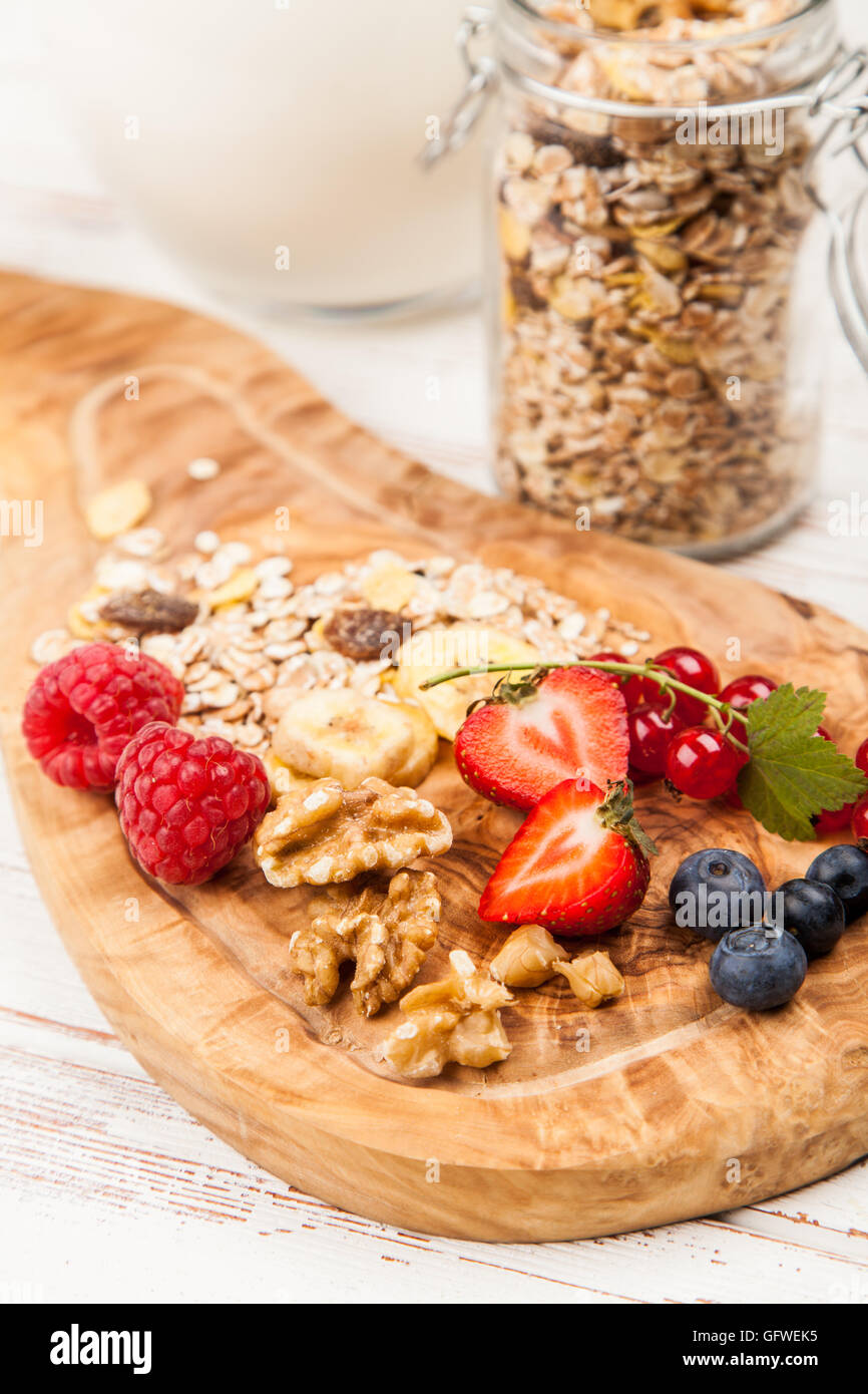 Muesli with berries Stock Photo - Alamy