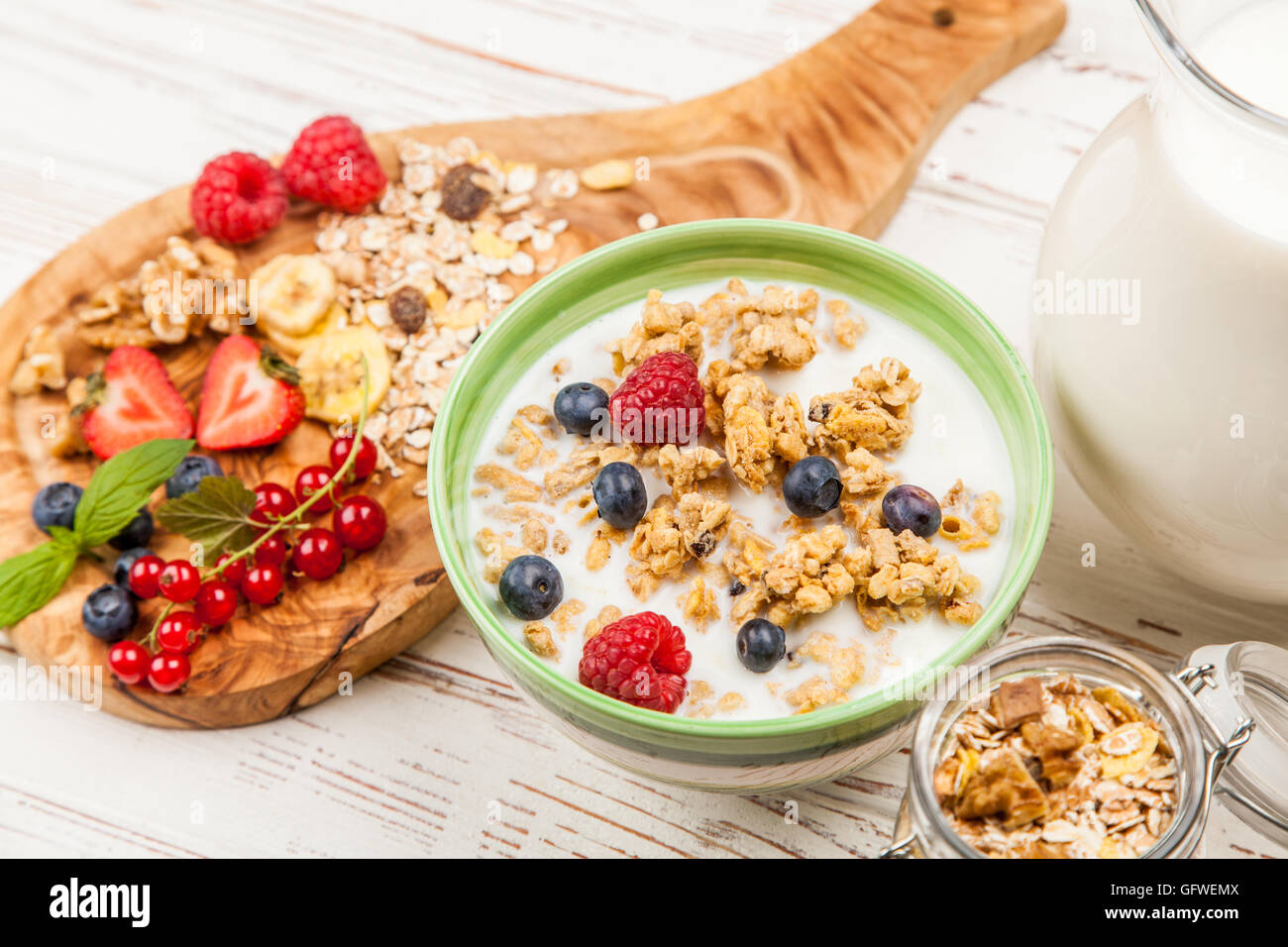 Muesli with berries Stock Photo - Alamy