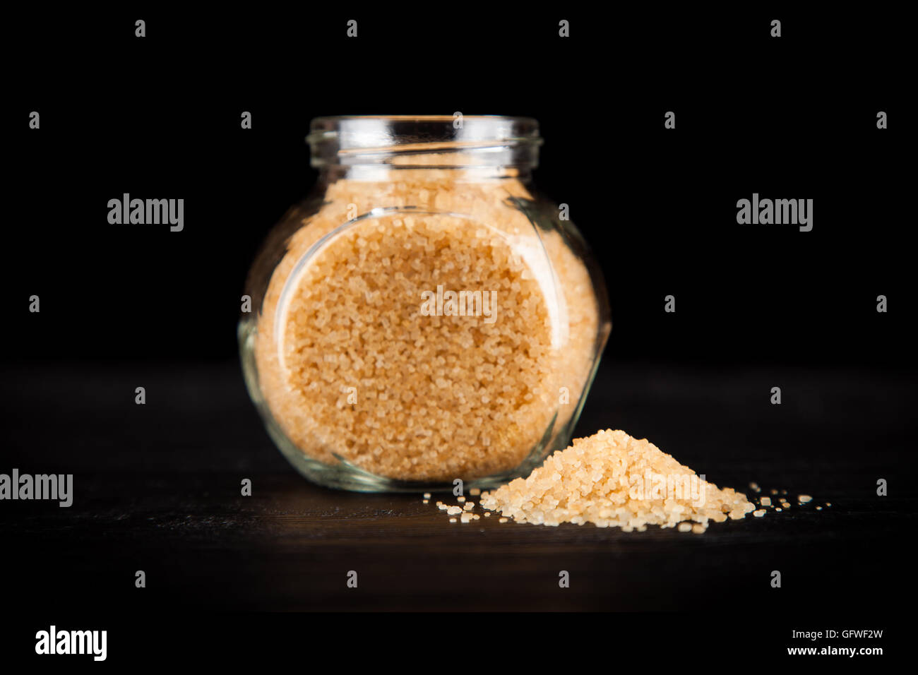 Brown unrefined sugar Stock Photo - Alamy