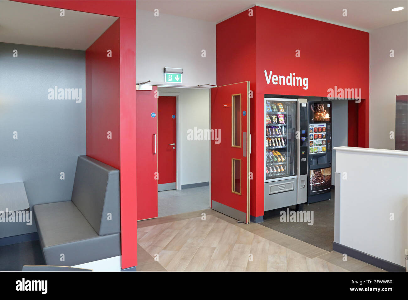 Door and vending machine hi-res stock photography and images - Alamy