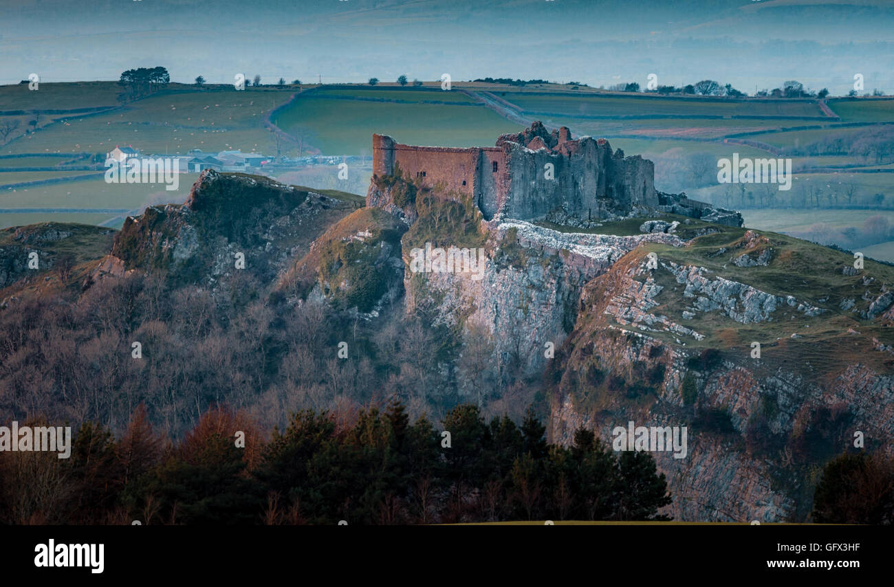 Carreg Cennen Castle Stock Photo - Alamy