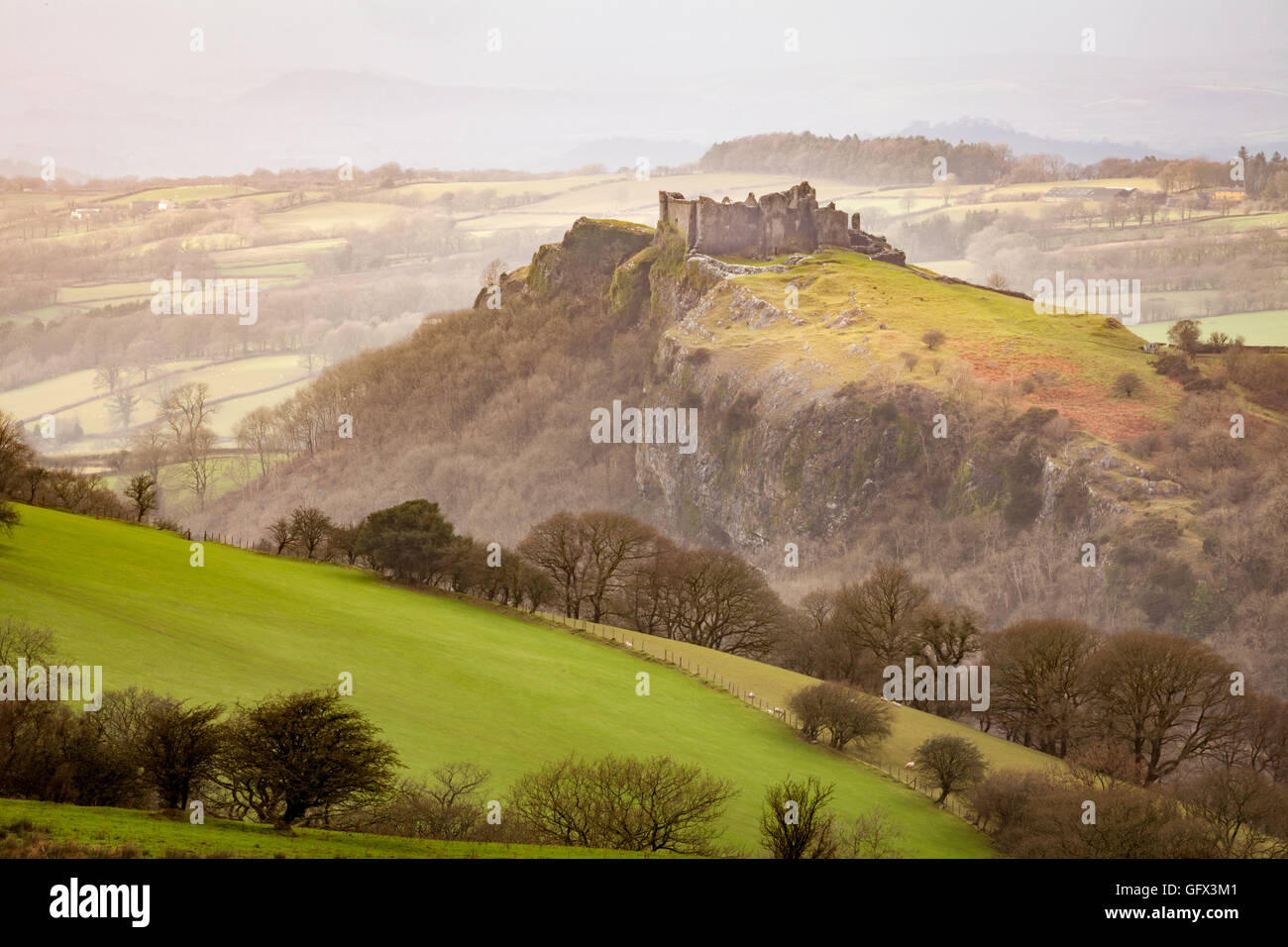 Castle Carreg Cennen Stock Photo - Alamy