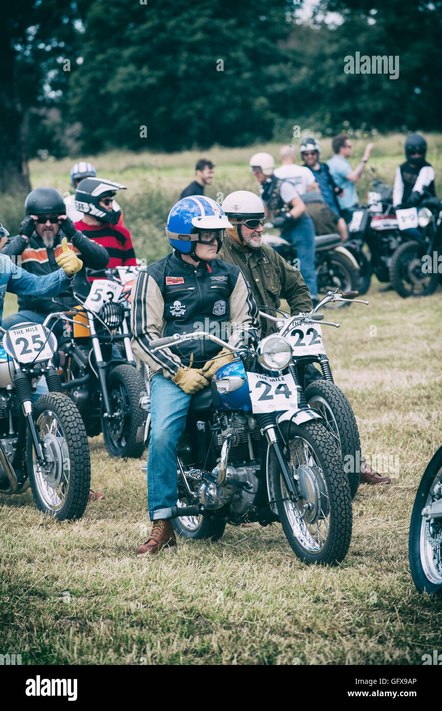 Classic motorcycles racing motorbikes hi-res stock photography and ...