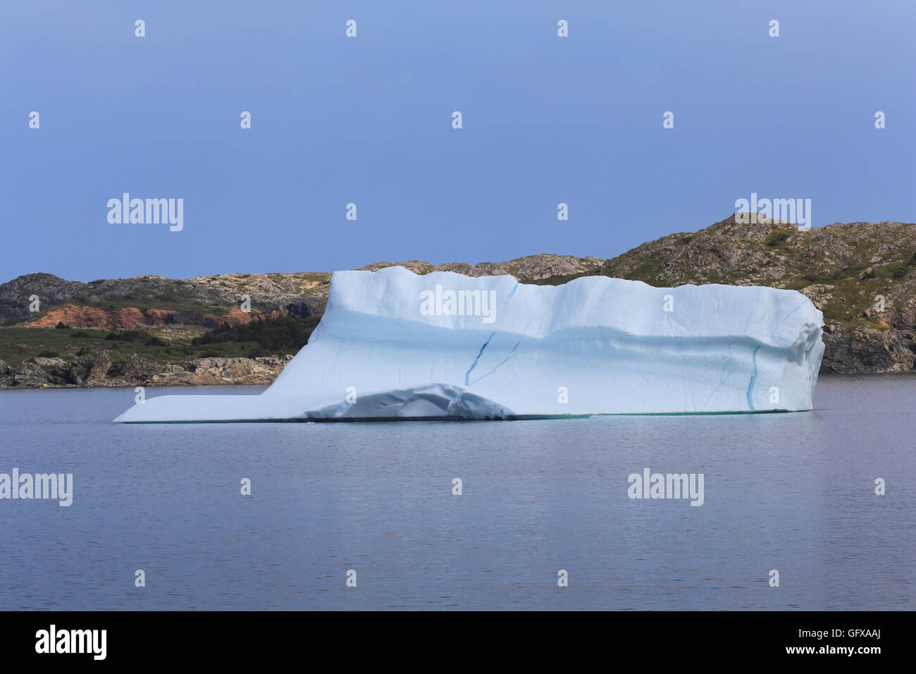 An iceberg at Little Harbour on South Twillingate Island, Newfoundland ...