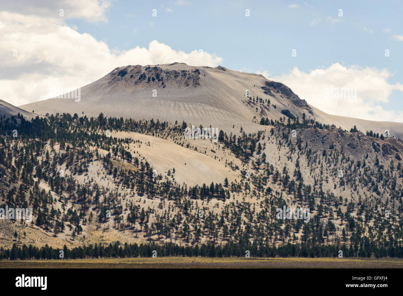 Mono inyo dome hi-res stock photography and images - Alamy