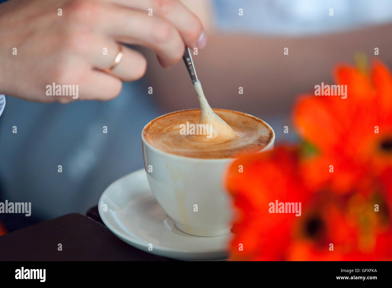 People putting cups coffee hi-res stock photography and images - Alamy