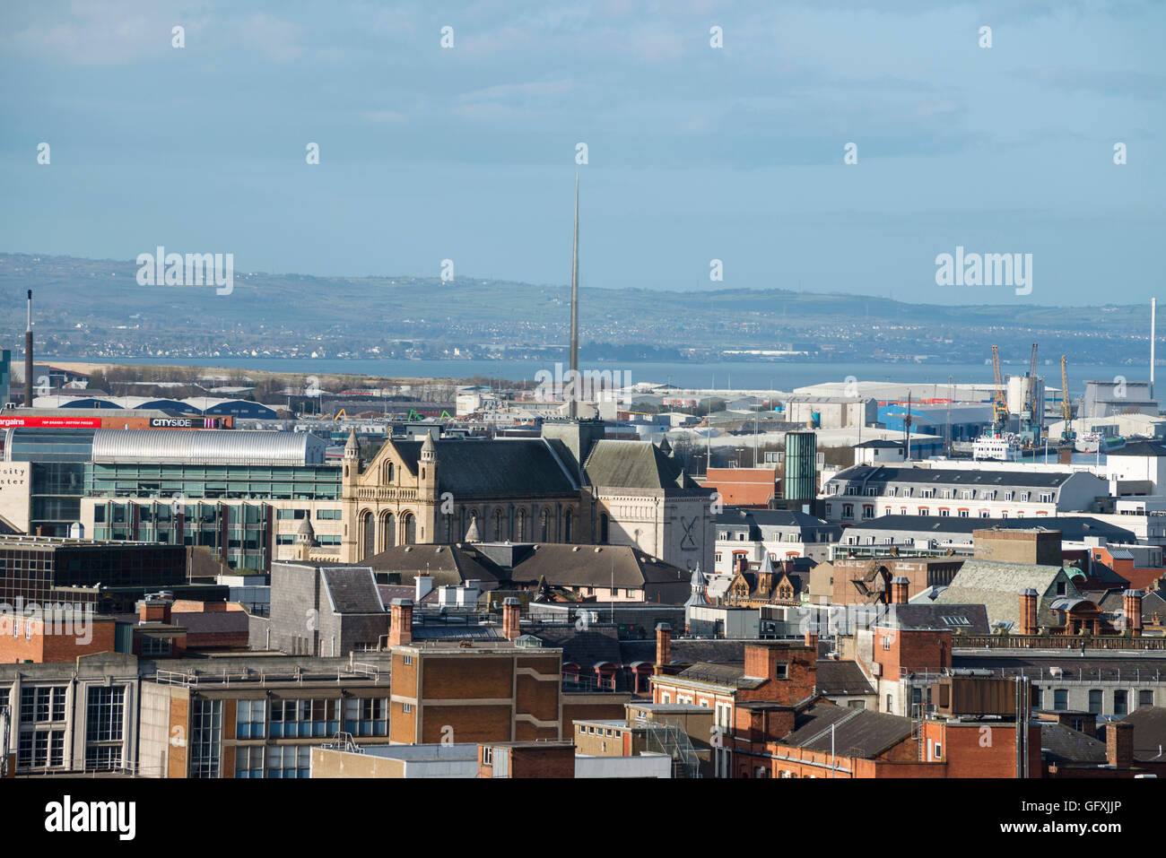 Top 10 buildings hi-res stock photography and images - Alamy
