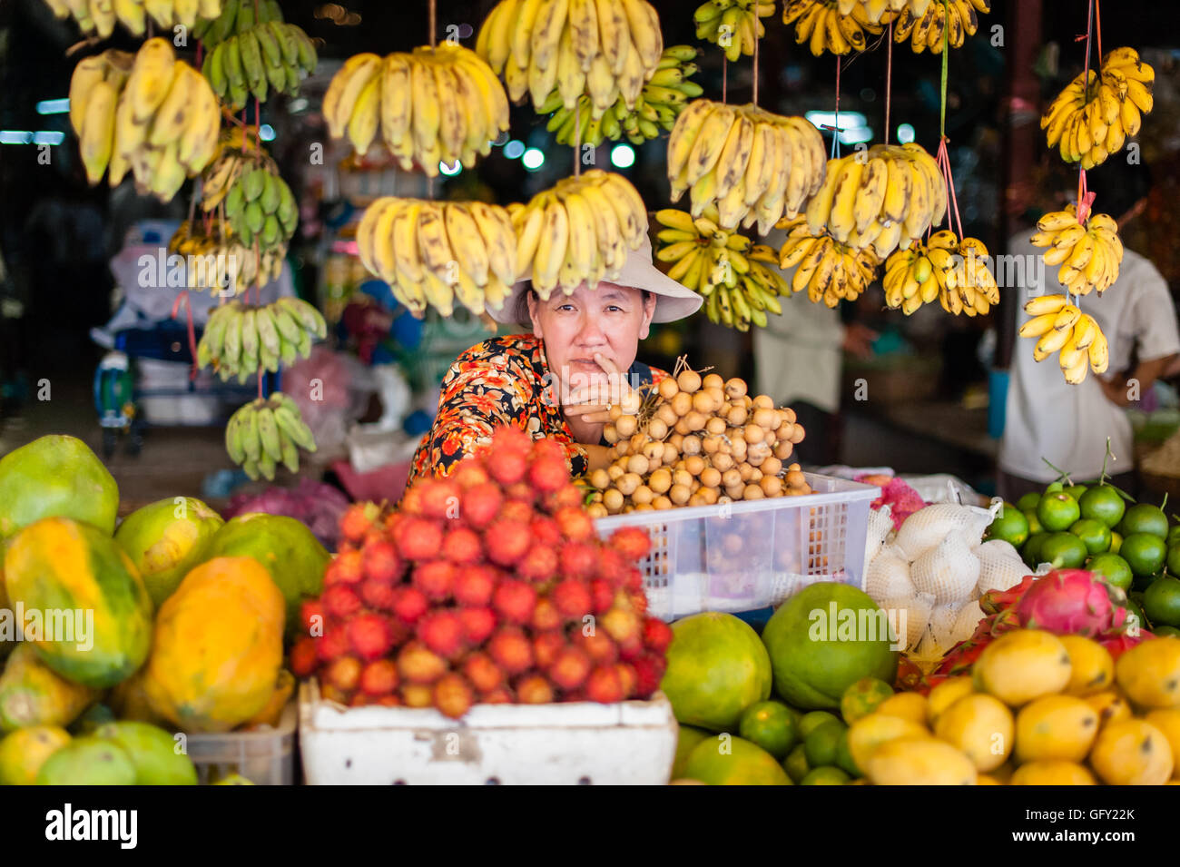 Fruit market stall Stock Photo - Alamy