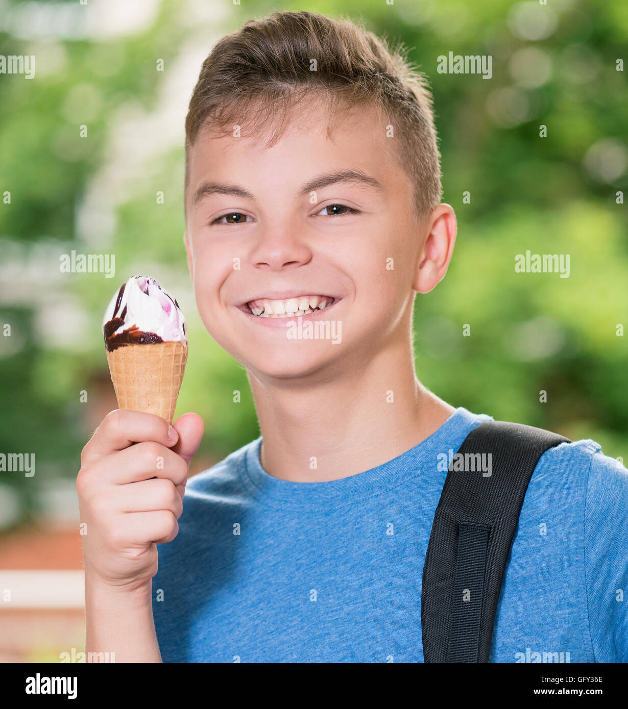 Boy with ice cream Stock Photo - Alamy