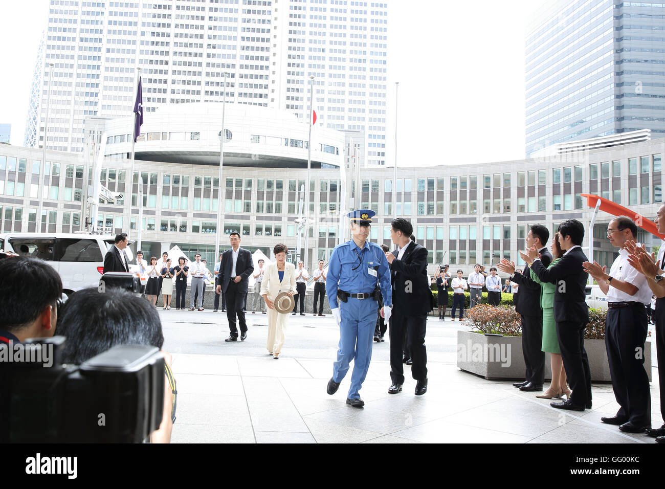 Newly-elected Tokyo Governor Yuriko Koike arrives at the Tokyo ...