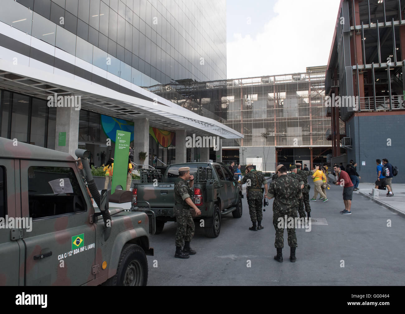 Rio de Janeiro, Brazil. 2nd Aug, 2016. Brazilian army personnel are ...