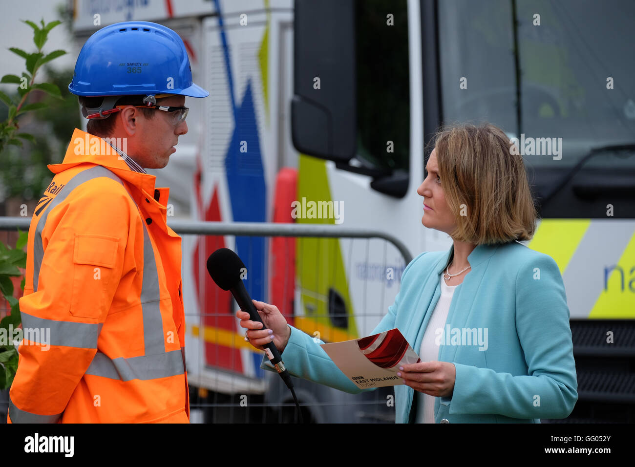 Bbc female news presenter hi-res stock photography and images - Alamy