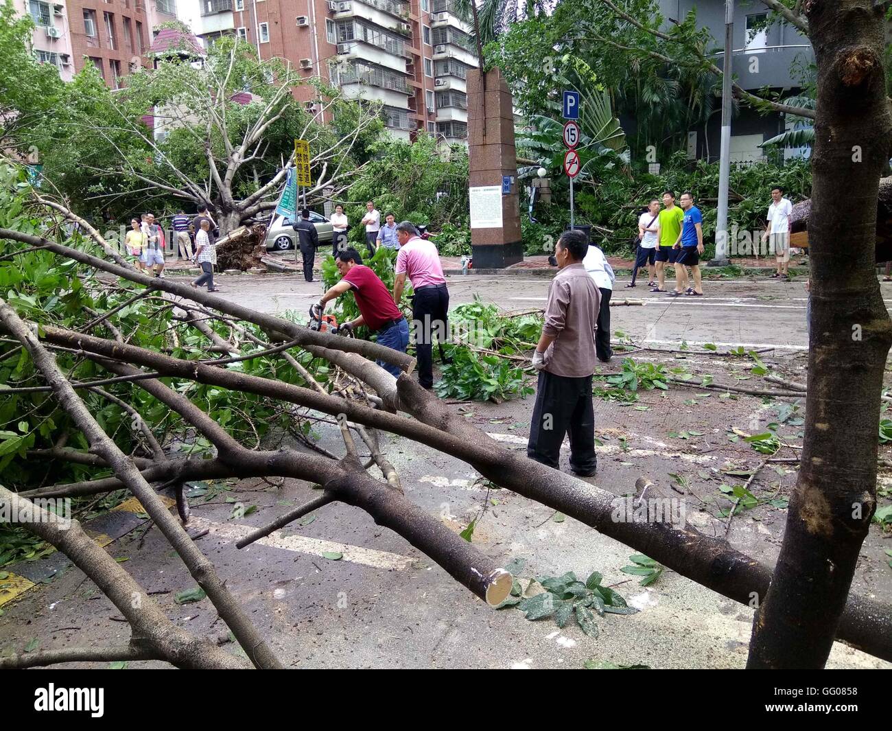 Shenzhen, Shenzhen, China. 2nd Aug, 2016. The 4th Typhoon ''Nida ...