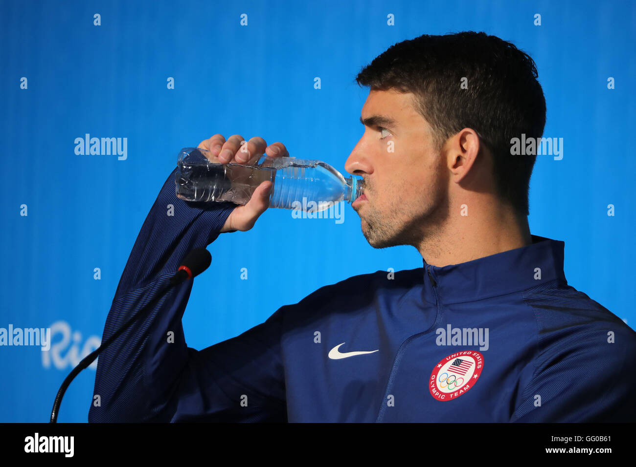 Rio de Janeiro, Brazil. 3rd Aug, 2016. Michael Phelps (USA) drinks ...