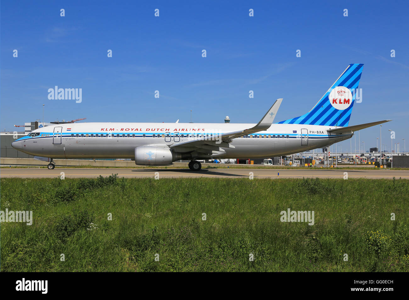 Klm aeroplane hi-res stock photography and images - Alamy