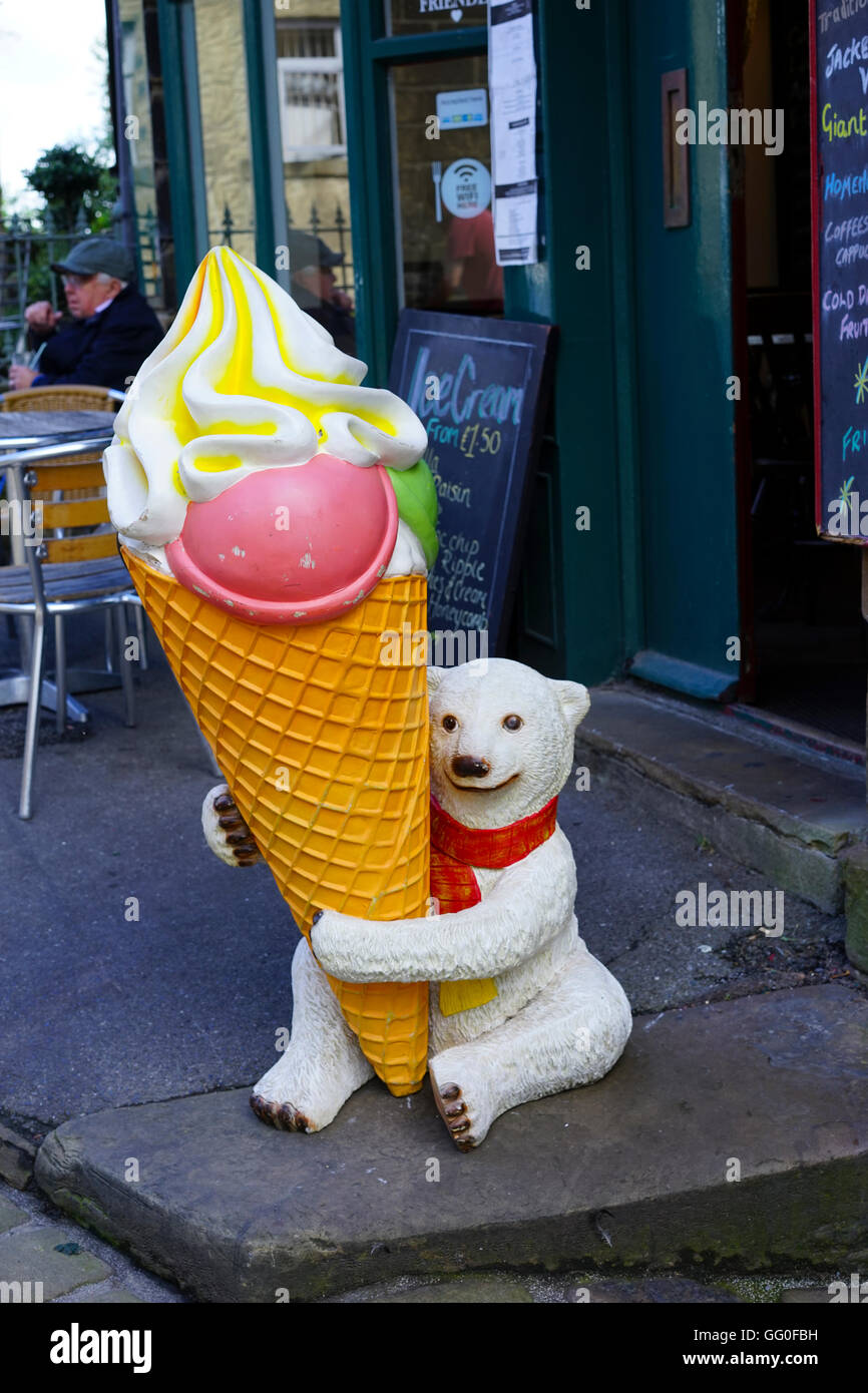 Ice Cream Seller Cone Stock Photos & Ice Cream Seller Cone Stock Images ...
