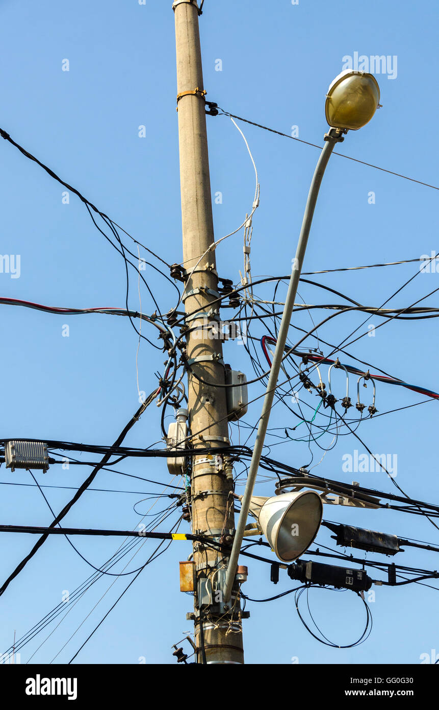Light pole hi-res stock photography and images - Alamy