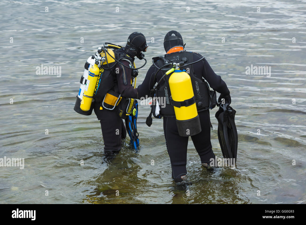 Two scuba diving tanks hi-res stock photography and images - Alamy