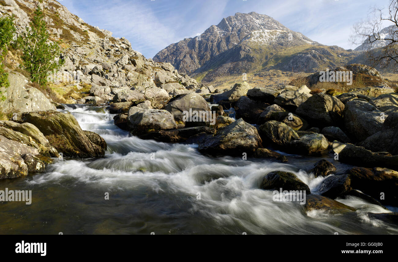 Tryfan mountain, people hi-res stock photography and images - Alamy