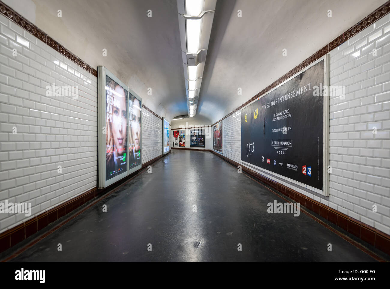 Underground tunnels of metro in Paris, France Stock Photo - Alamy