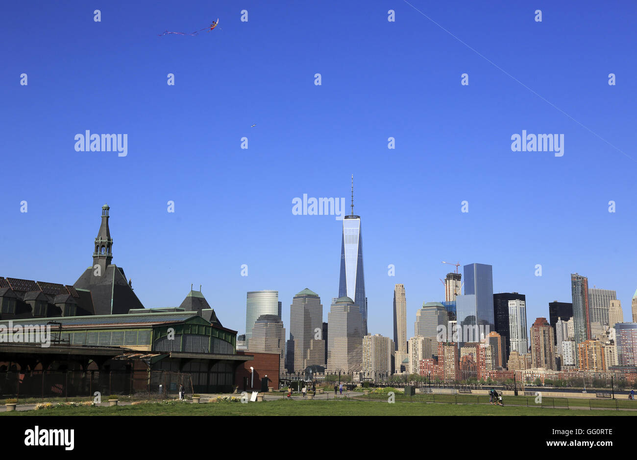 Manhattan view from liberty state park hi-res stock photography and ...