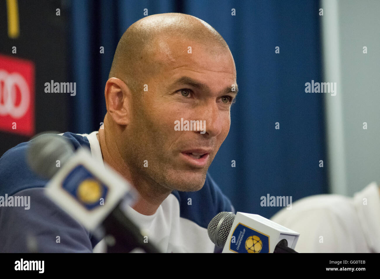 Red bull football clubs hi-res stock photography and images - Alamy