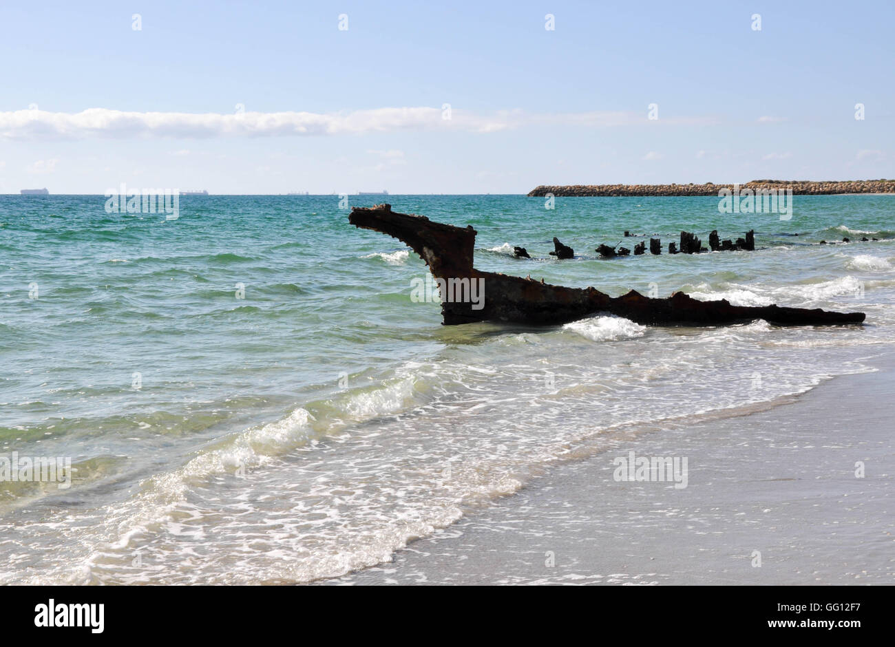 Rusted shipwreck western australia hi-res stock photography and images ...