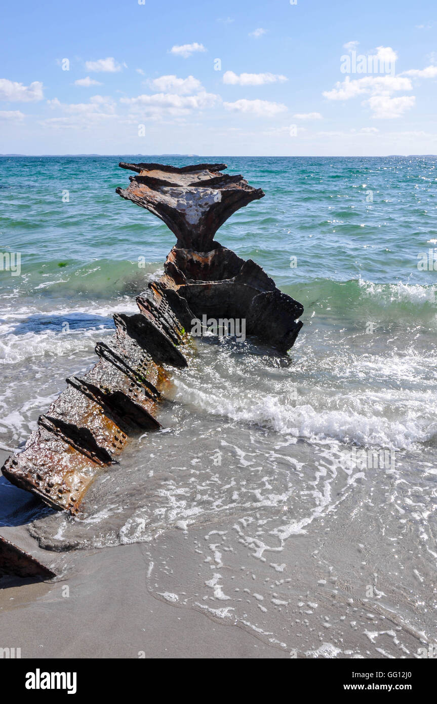 Rusted shipwreck western australia hi-res stock photography and images ...