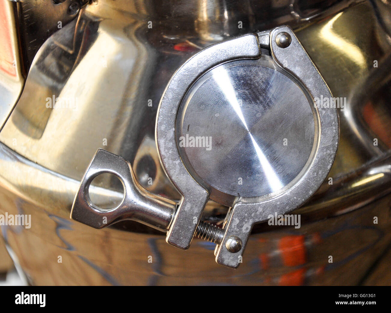 Ring clamp hi-res stock photography and images - Alamy