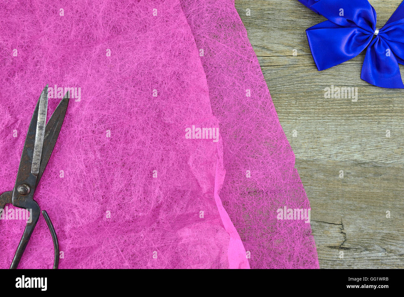 A close up studio photo of a wrapping paper background Stock Photo - Alamy