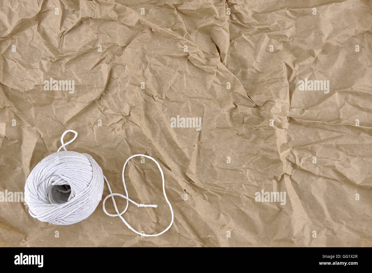 A studio photo of a ball of string Stock Photo - Alamy